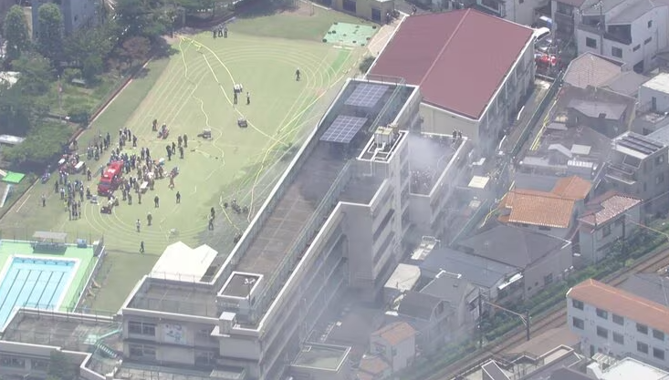 【滝野川第三小学校】火災の原因に違和感…なぜ夏にストーブから出火？｜konamiの洋服日記